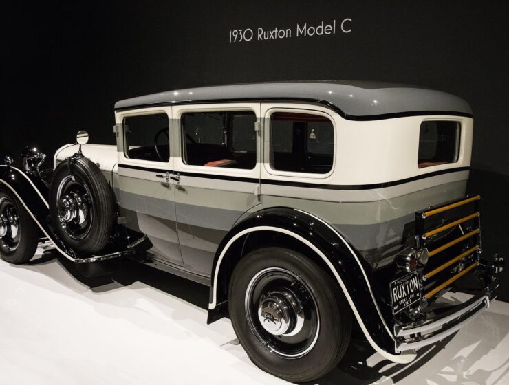 People – Automobile Chronicles